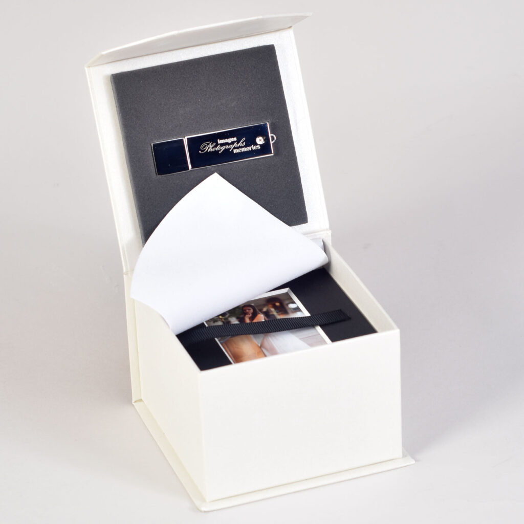Bliss Mini Mount Box with Flash Drive - Maple Framing